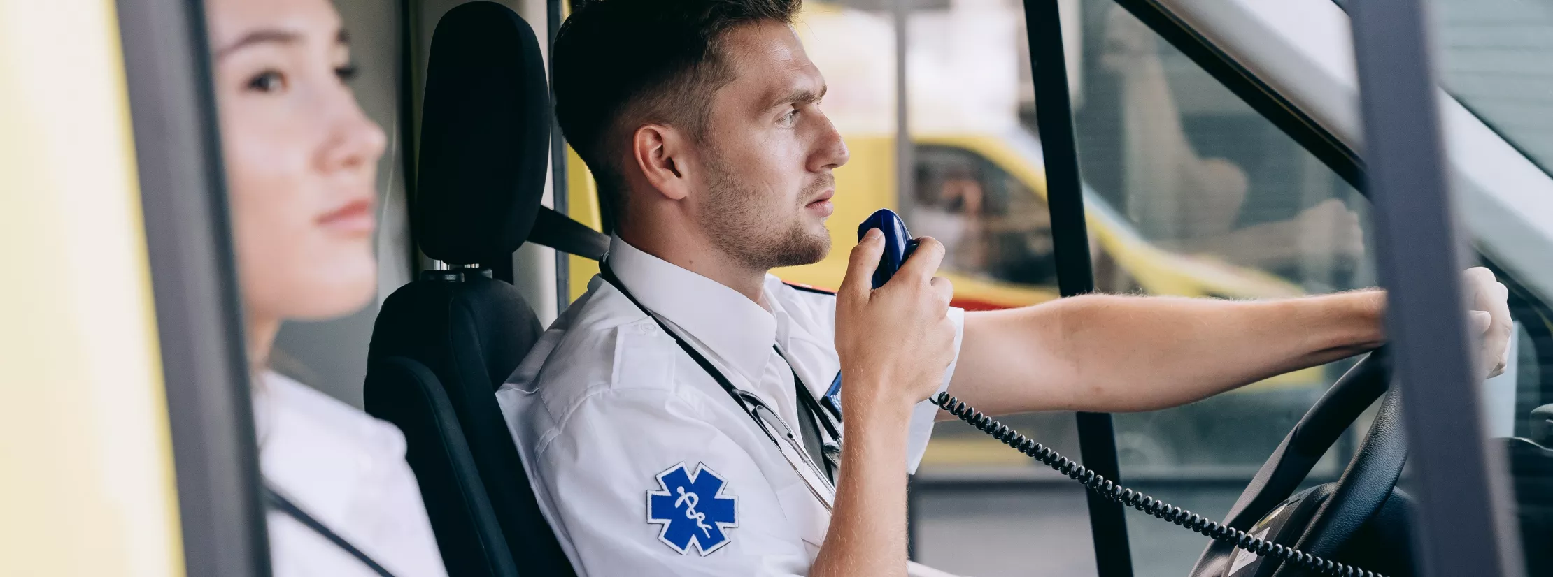 Move Over Law in Ontario: Driving Near Emergency Vehicles | Surex