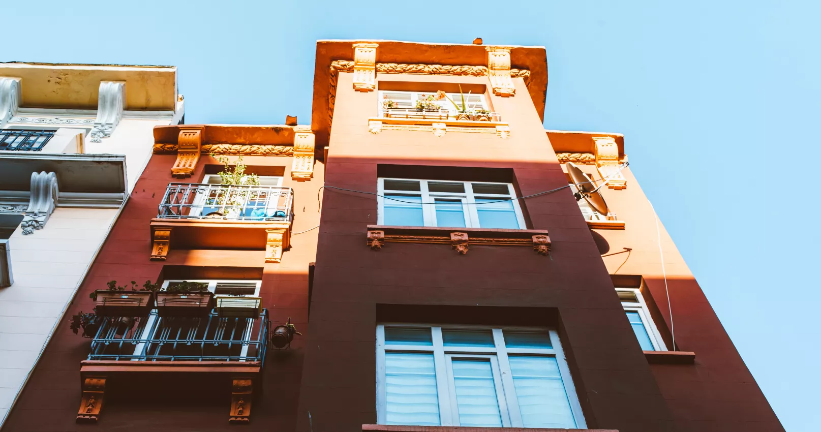 What Is a Stacked Townhouse, and Do Insurance Rates Differ? | Surex